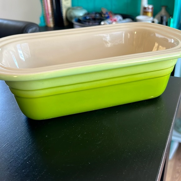 Le Creuset | Kitchen | Le Creuset Green Loaf Pan | Poshmark